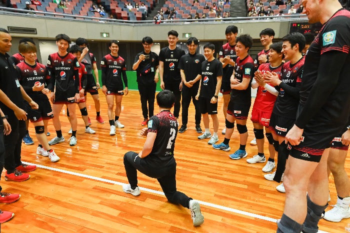 第71回 黒鷲旗大会 全日本男女選抜バレーボール大会 グループ戦 大分三好ヴァイセアドラー戦 サントリーサンバーズ大阪