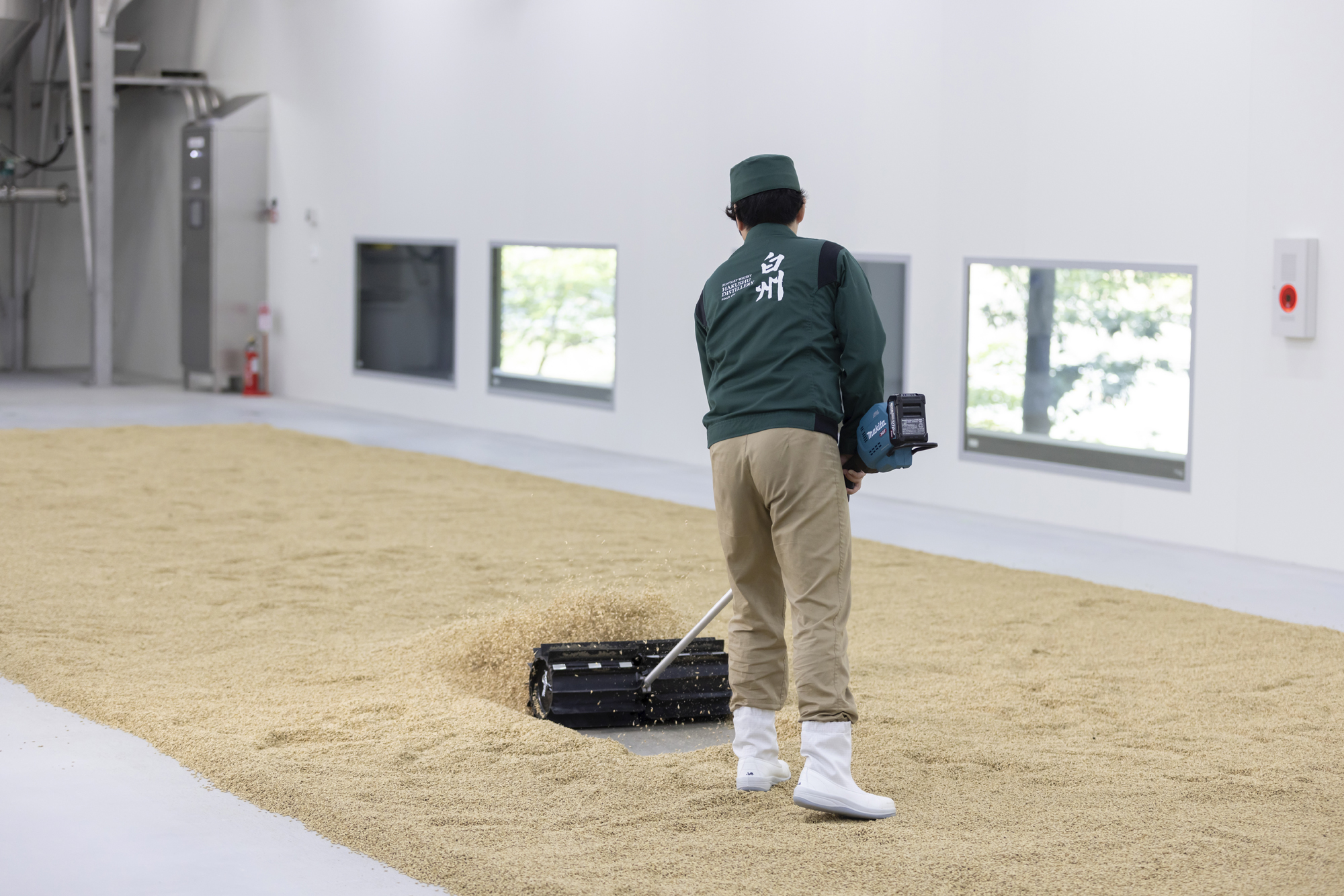 サントリー白州蒸溜所 リニューアル | ニュースリリース | サントリーホールディングス